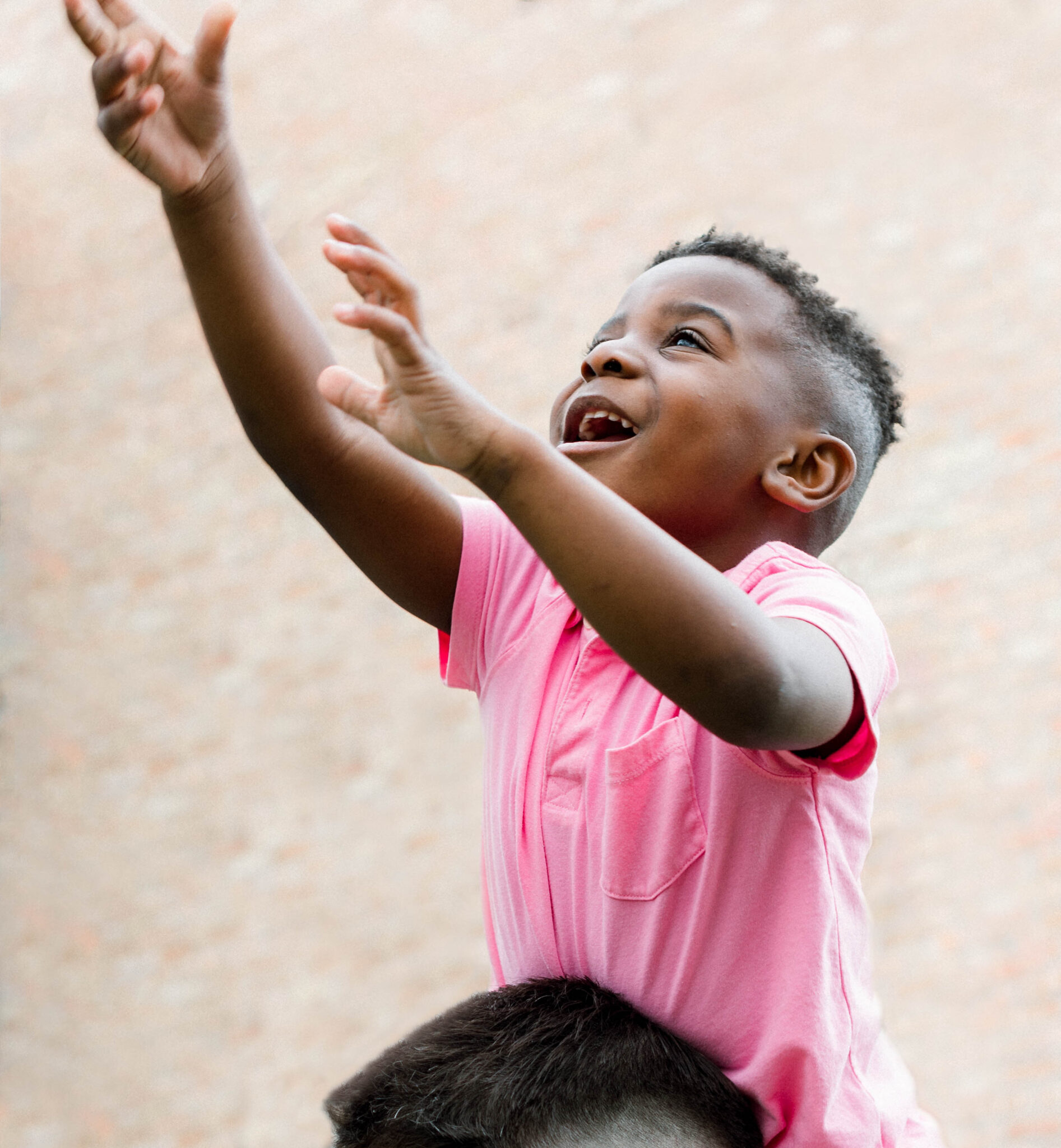 How I Work With Energetic Kids During Family Photos - amamerrell.com